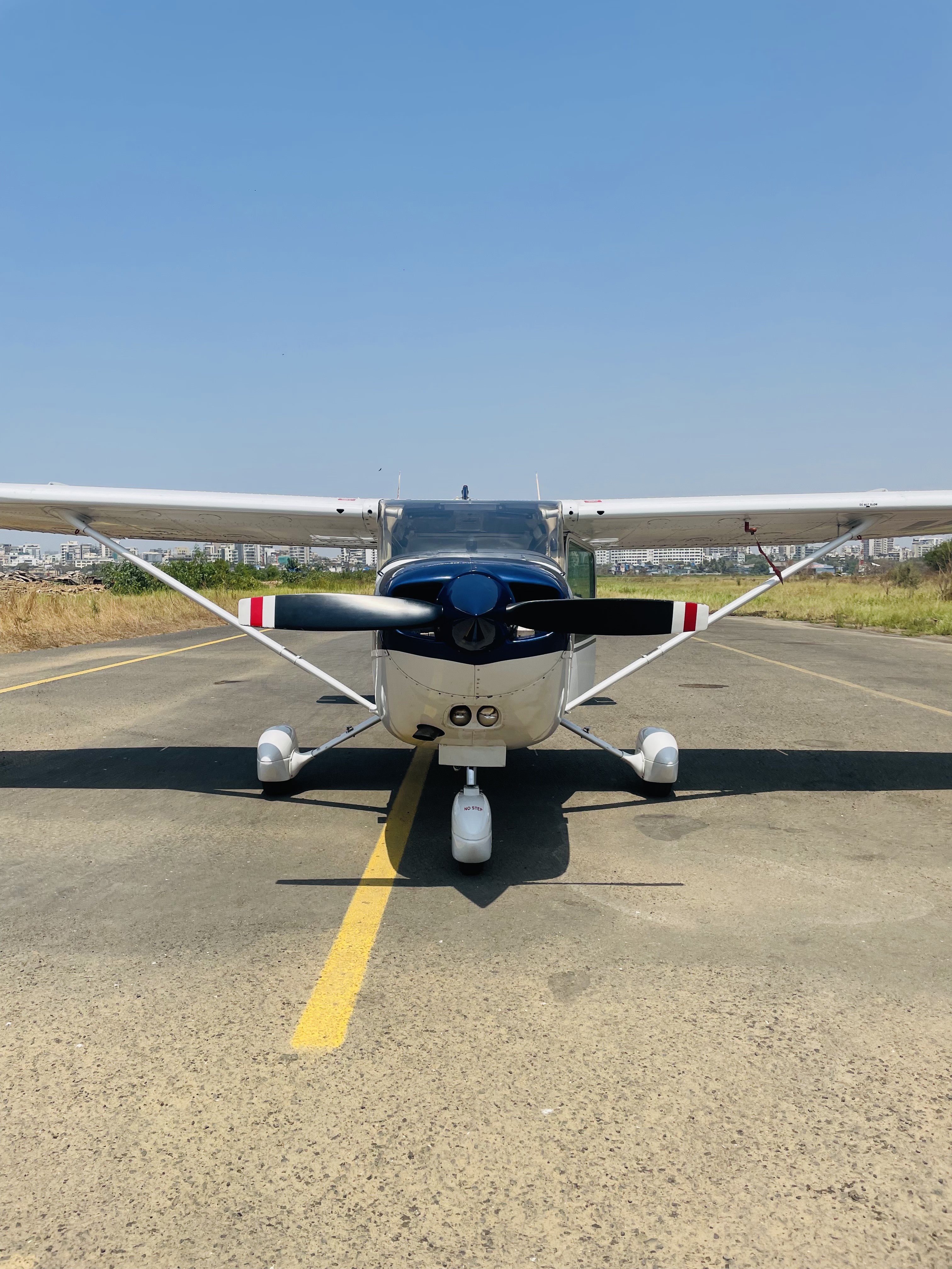 Soar Above The City: Experience The Luxury Of A Private Plane Ride In ...